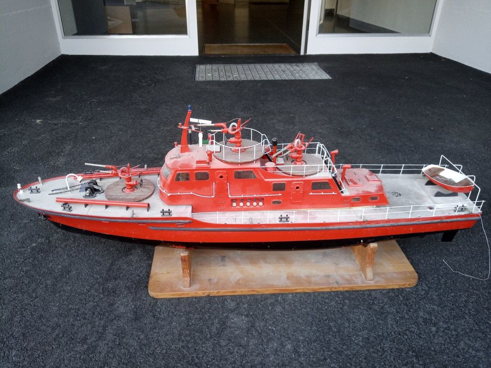 Feuerlöschboot Düsseldorf | Kaufen auf Ricardo