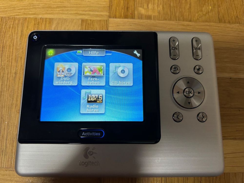 Harmony Advanced Universal Remote 1000 (Gebraucht) in Adliswil für CHF ...