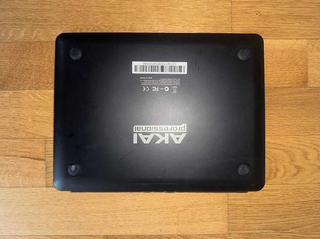 Akai Professional MPC Element Music Production Controller (Gebraucht ...