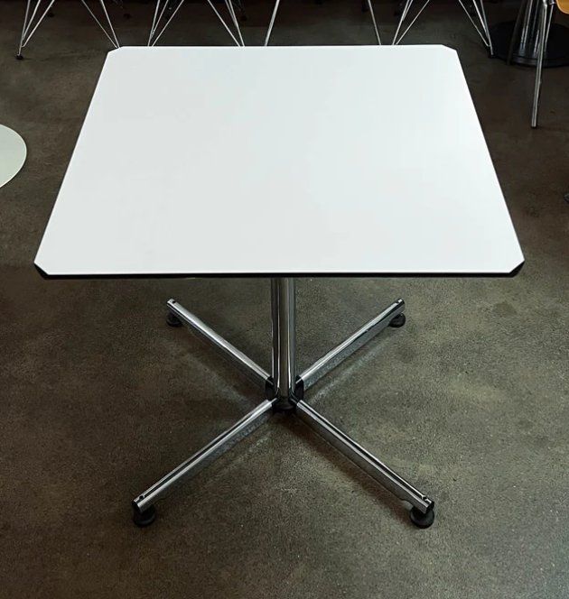 USM Haller Kitos 75 x 75 - Tisch in perlgrau (Gebraucht) in Rüti ZH für ...