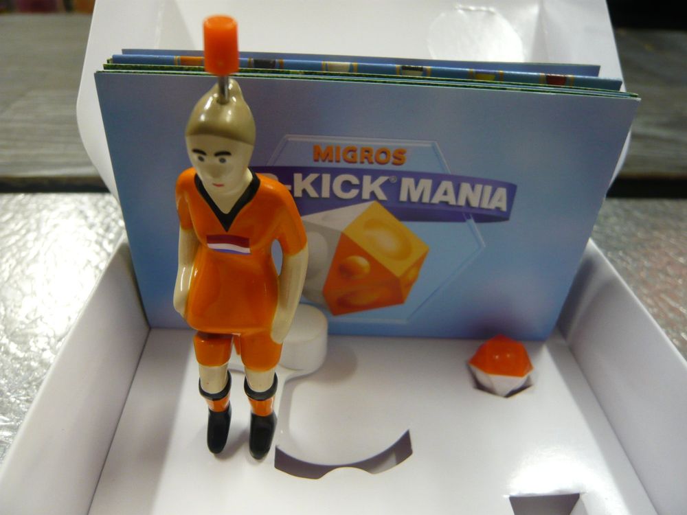 TIPP KICK MANIA FIGUR HOLLAND (Neu und originalverpackt) in Bern für ...