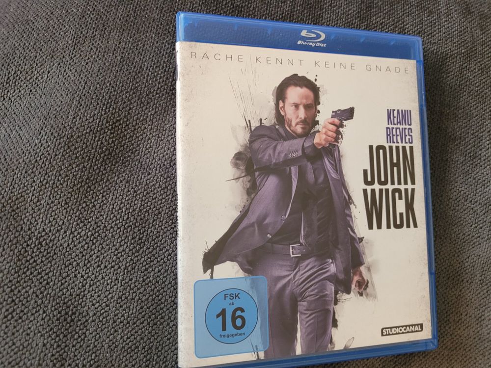 John Wick mit keanu reeves (Gebraucht) in Zollikerberg für CHF 3 – mit ...