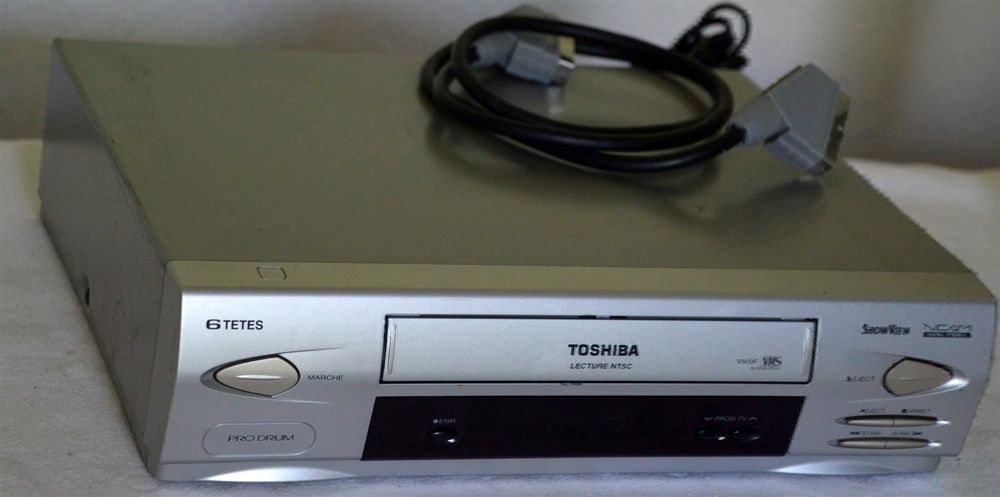 Videorecorder VHS Toshiba V-609F magnétoscope (Gebraucht) in Collonges für CHF 65 – mit ...
