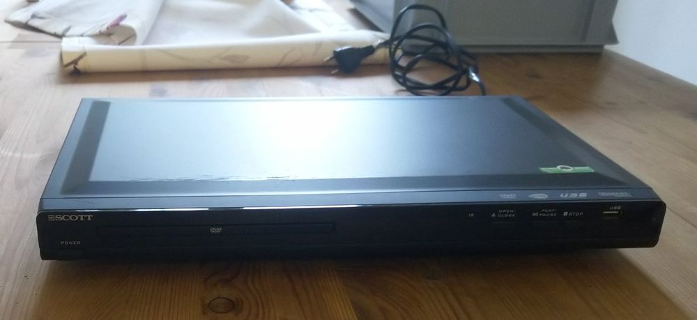 DVD Player Scott DX 577 (Gebraucht) in Riehen für CHF 10 – nur Abholung ...