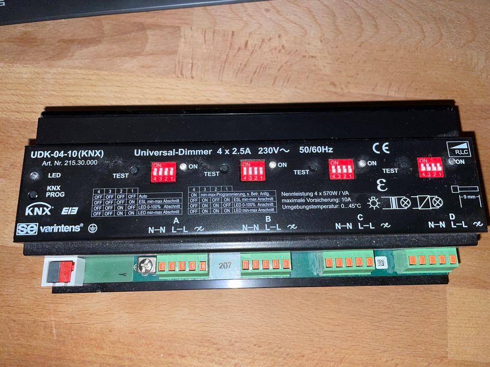 KNX 4 Kanal Universal Dimmer UDK-04-10 | Kaufen auf Ricardo