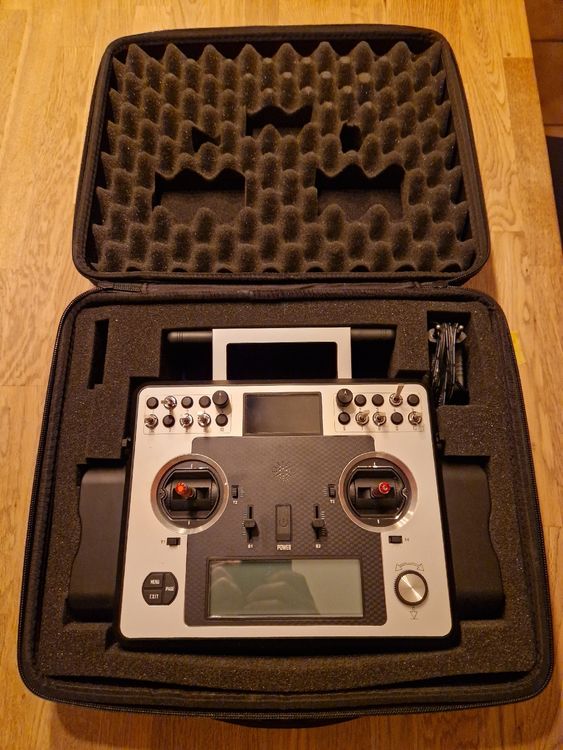FrSky Taranis X9E (Neu (gemäss Beschreibung)) in Fiesch für CHF 73 ...