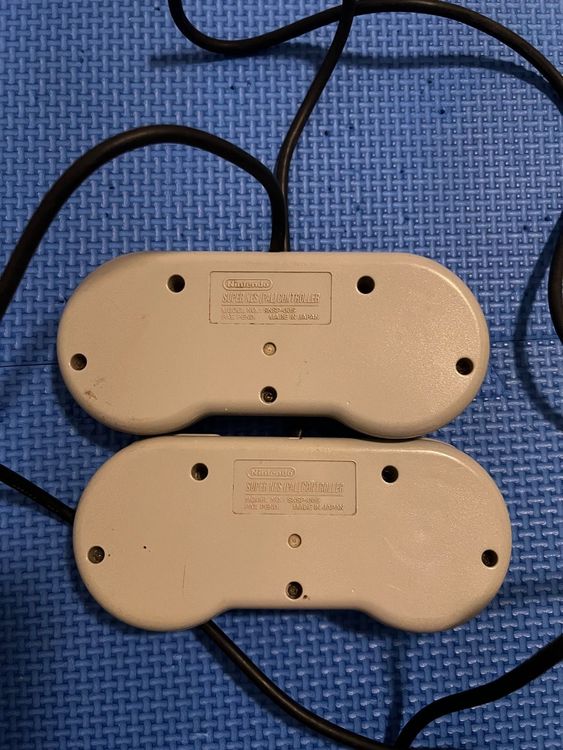 2x original Nintendo Super Nintendo Controller (Gebraucht) in für CHF ...