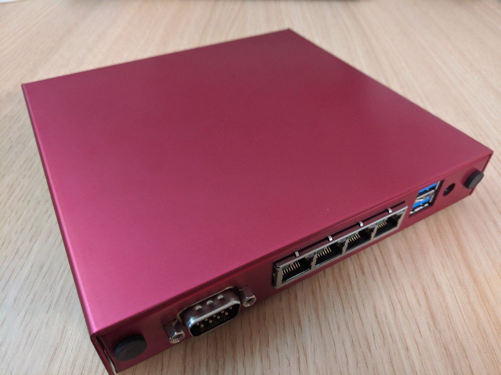 PC Engines APU 4D4 mit 30GB SSD (Neu (gemäss Beschreibung)) in Obfelden ...