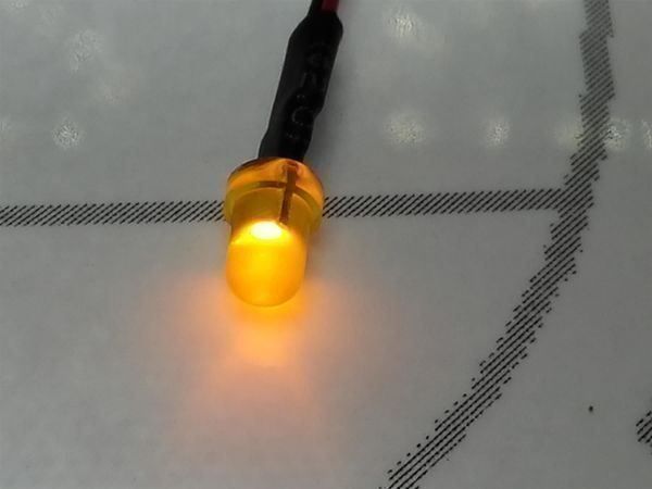 Blink-LED 3mm, gelb diffus, verkabelt (Neu (gemäss Beschreibung)) in ...