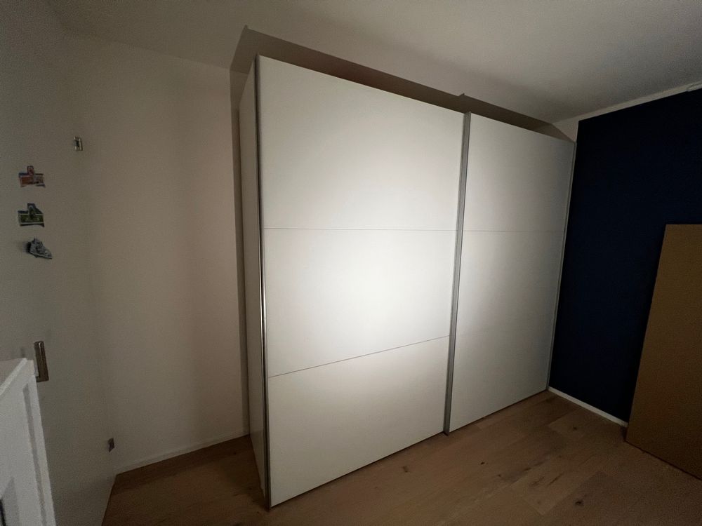 Spannende Kleiderschrank Kaufen Gebraucht Fotos