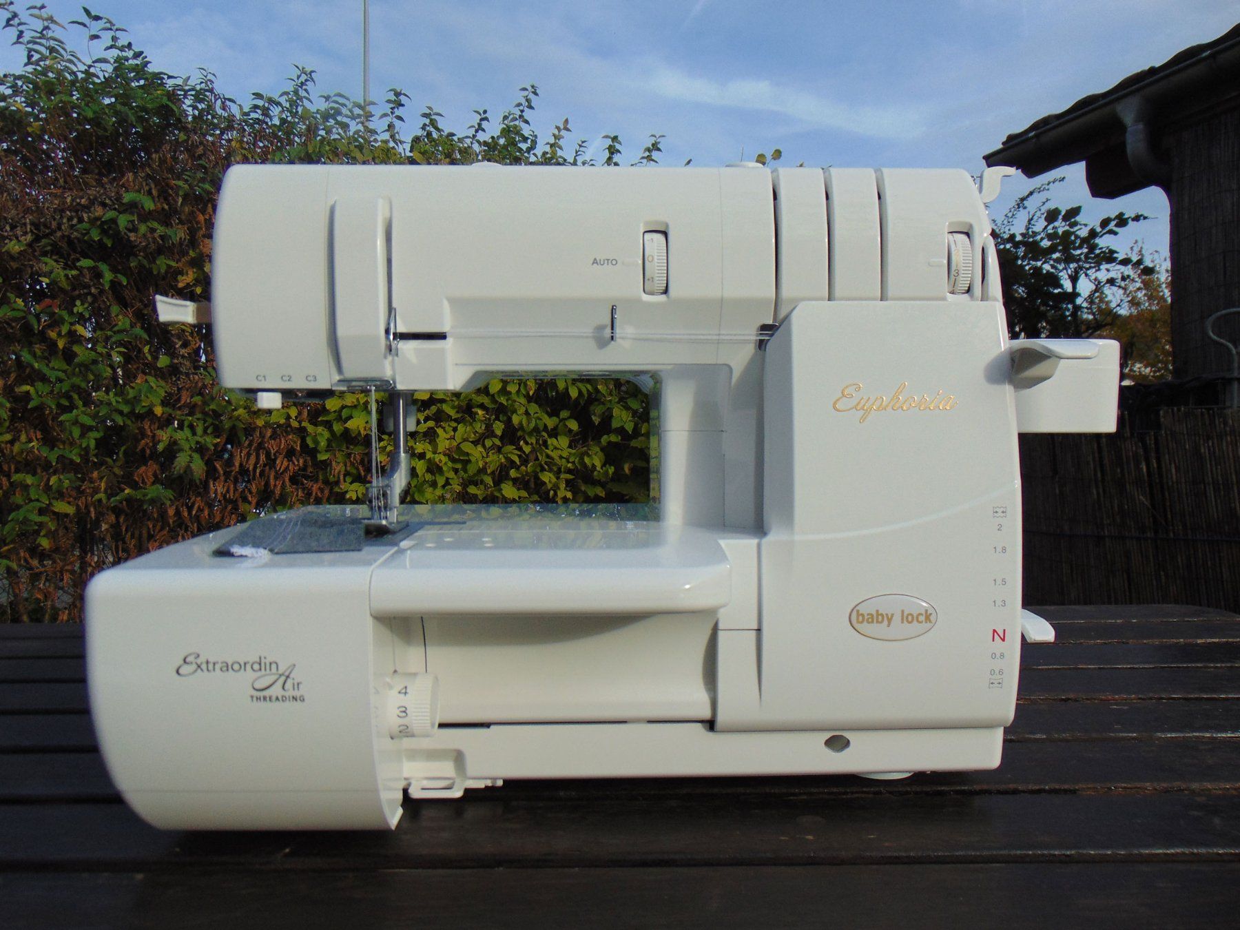 Nähmaschine baby lock Euphoria coverstich neu, ab Fr. 1.-- (Neu und ...