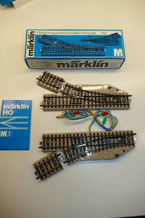 Märklin H0: M-Gleis Weichenpaar Einheit 11 (Neu (gemäss Beschreibung)) in Niederhasli für CHF 23 ...