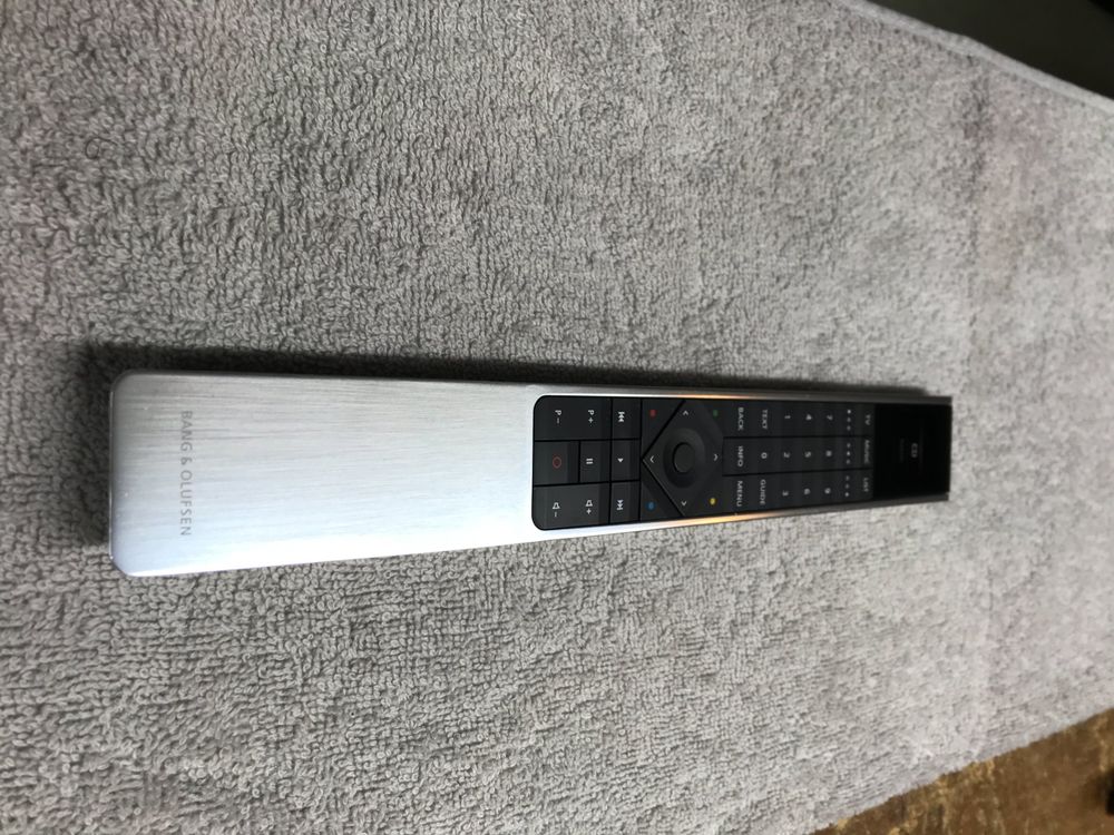 Bang Olufsen BeoRemote One BT Alu Neuwertig (Gebraucht) in Zetzwil für ...