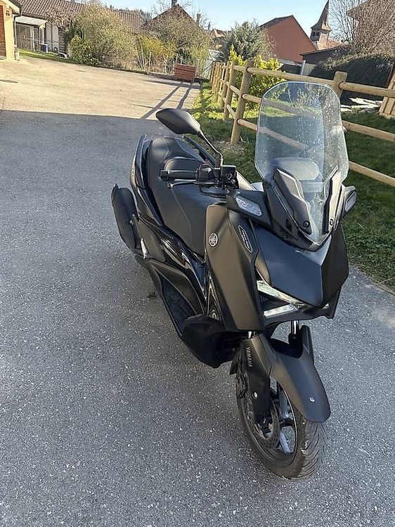 YAMAHA X-Max YP 125 Tech Max full black (Gebraucht) in Chapelle-sur ...