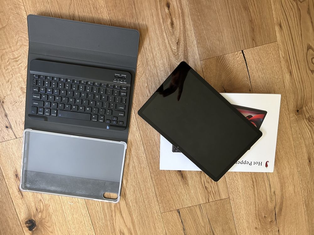 Android Tablet mit Tastatur und Hülle (Neu (gemäss Beschreibung)) in ...
