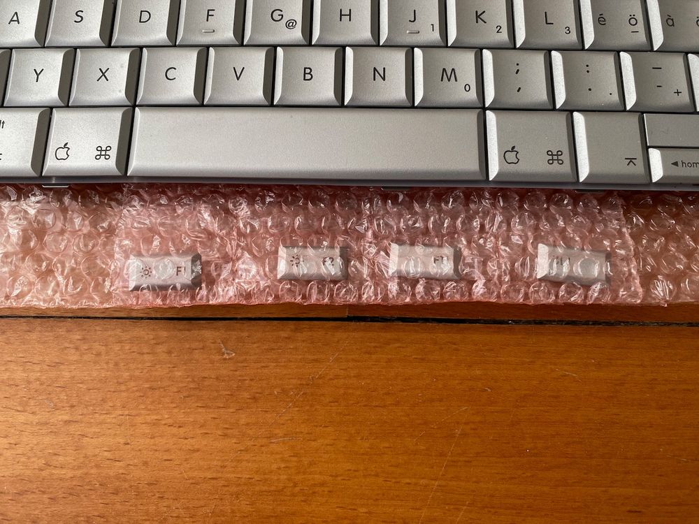 Powerbook G4 12" Brandneue Schweizer Tastatur BRAND NEW (Neu und ...