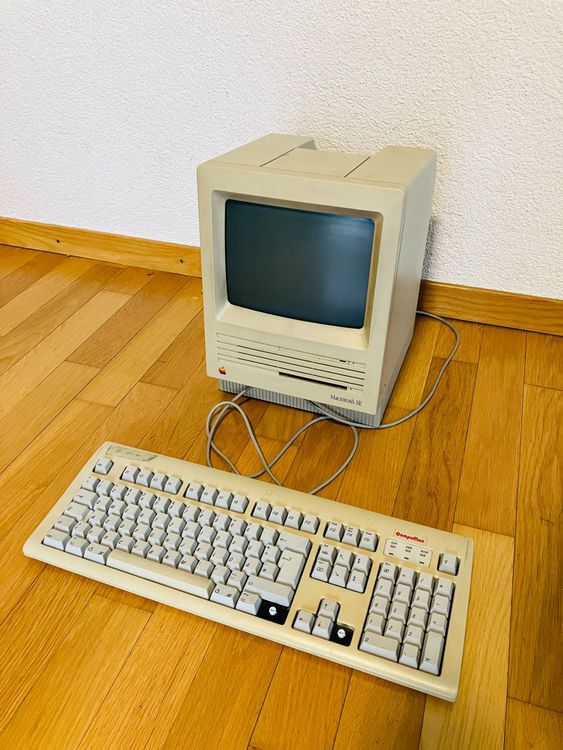 Retro Computer Apple Macintosh SE M5011 vom Jahr 1988 (Defekt) in ...