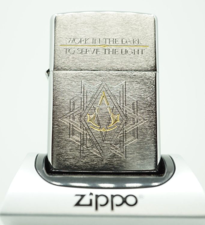 ZIPPO® ASSASSINS CREED-MOTTO-engraved-2018 - UNGEZUENDET (Neu (gemäss ...