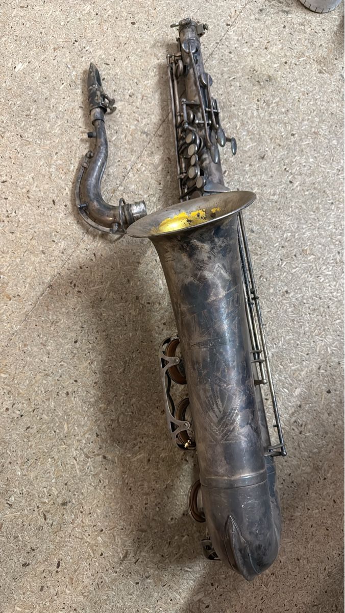 Altsaxophon Oldtimer, restaurationsbedürftig (Defekt) in Uetendorf für ...