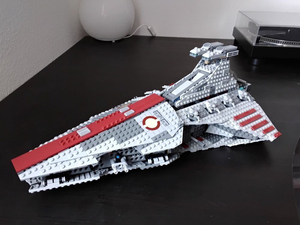 Lego Star Wars - 8039 Venator-Class Republic Attack Cruiser (Gebraucht ...