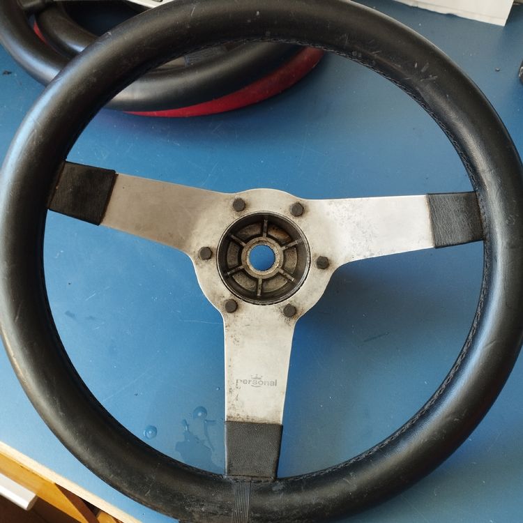 Petit volant sportif Vintage très beau (D'occasion) à St-imier pour CHF ...