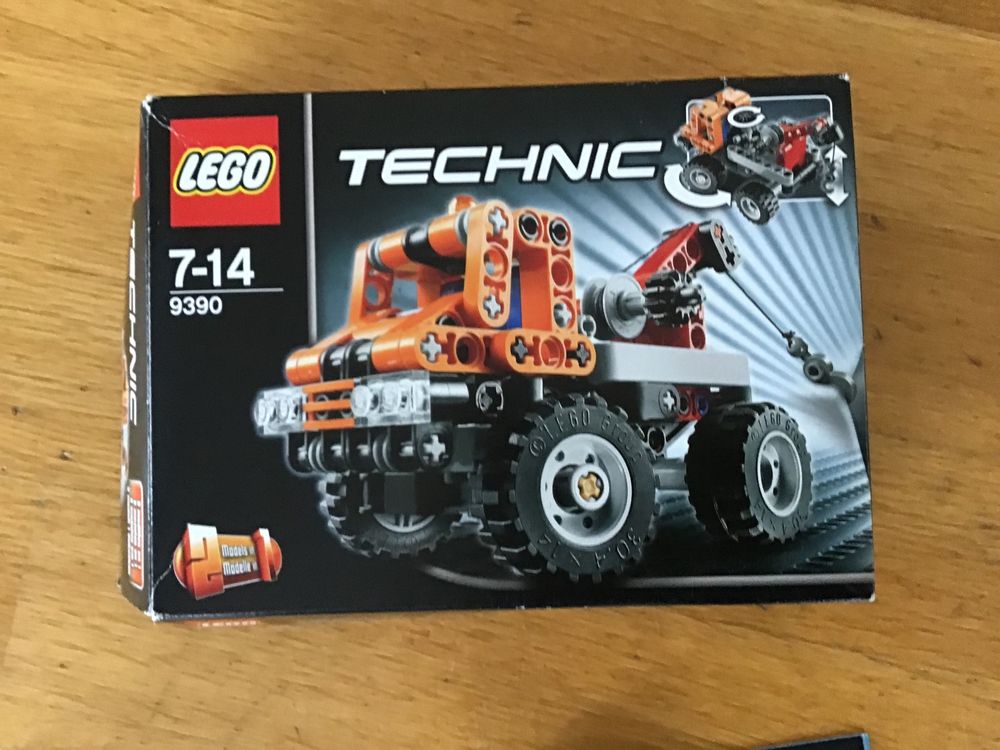 Lego Technic 9390 2 in 1 Rennauto/ Abschleppwagen (Gebraucht) in ...