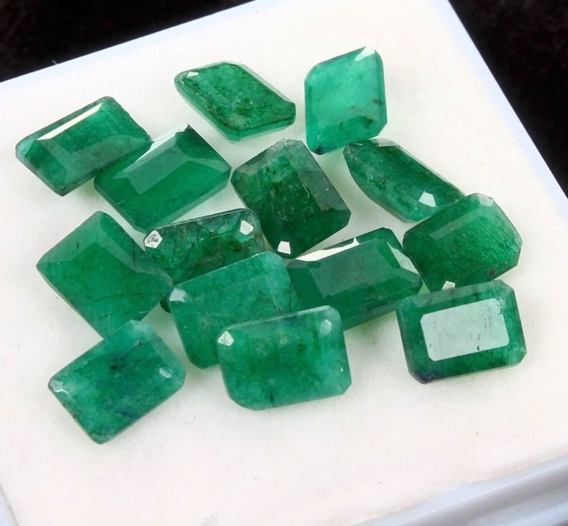 NUR 88 Fr.! 💎 12.7 ct intensiv grünes Smaragd LOT (Neu (gemäss ...