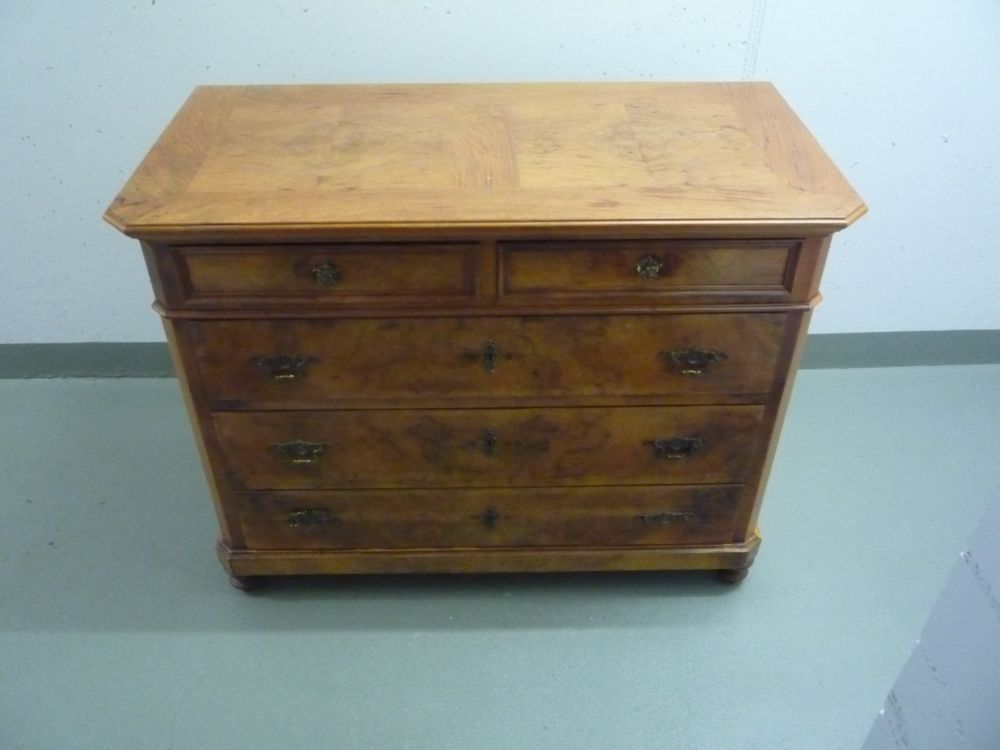 Alte Kommode, evt. antik (Gebraucht) in Rieden SG für CHF 5 – nur Abholung auf Ricardo kaufen