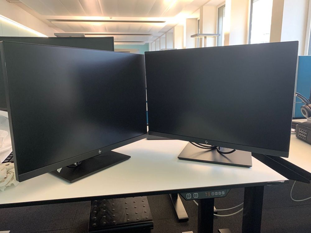 TFT-LCD-Monitor 24“ HP Z24n G2 (2 Stück) (Neu (gemäss Beschreibung)) in Grüningen für CHF 500 ...