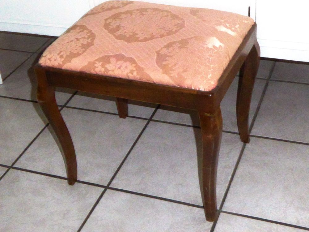 Hocker mit Polster antik, Sitzhocker alt Vintage (Gebraucht) in ...