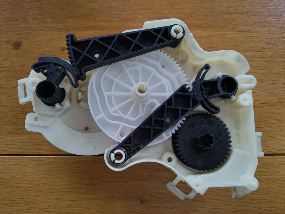 Levier (LEVER ASSY) 77366170 pour Alfa Romeo Giulietta (D'occasion) à ...