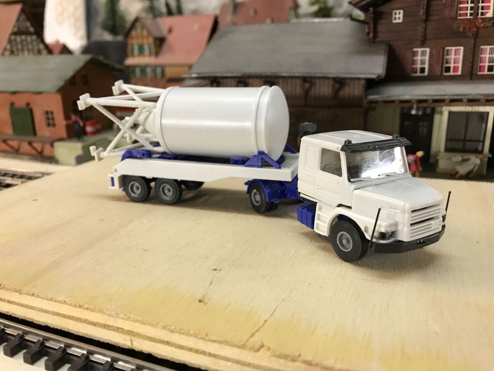 Modell Lastwagen mit Silo (Gebraucht) in Gossau SG für CHF 5 – mit ...