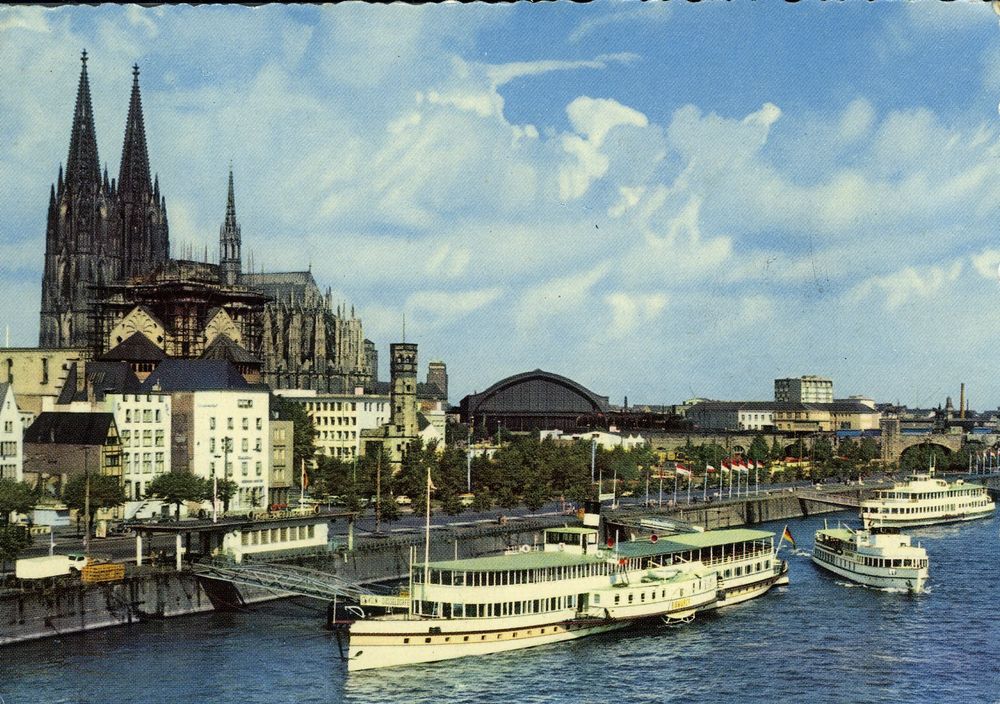 KD Rheindampfer in Köln, Dampferschiff, Raddampfer (Gebraucht) in für ...
