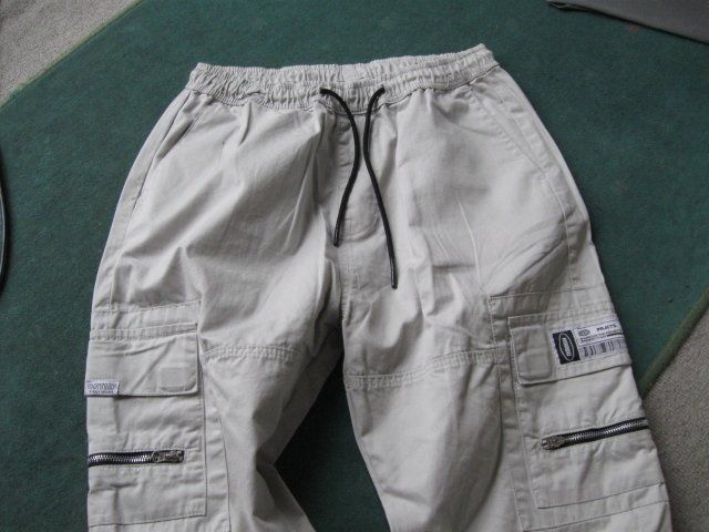 COOLE CARGO HOSE FSNB!! (Neu (gemäss Beschreibung)) in Zürich für CHF ...