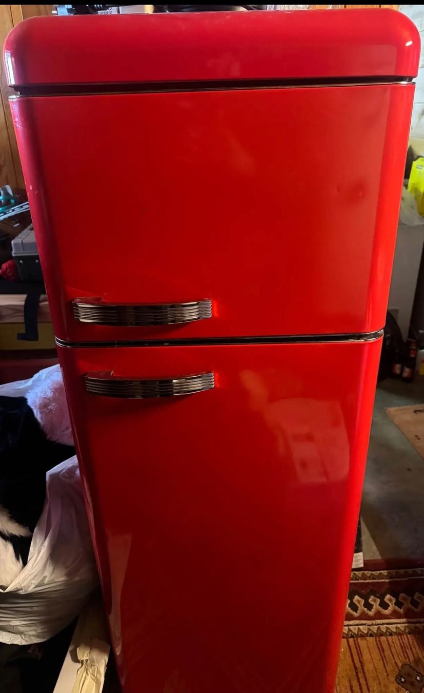 Frigo vintage rouge - Style rétro des années 50! (D'occasion) à Monthey ...