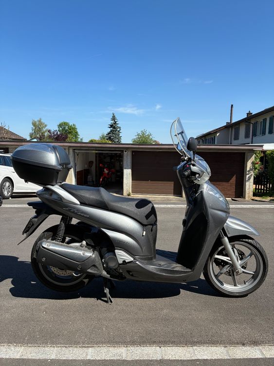 Honda SH 300i (Gebraucht) in Winterthur für CHF 2400 – nur Abholung auf ...