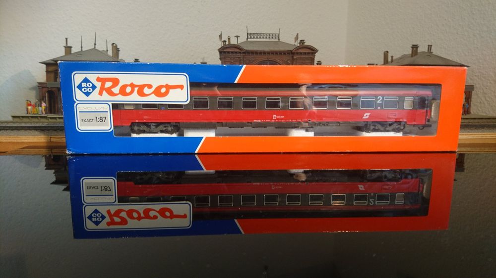 ÖBB EC Arlberg-Express Speisewagen rot/schwarz top von Roco | Kaufen ...