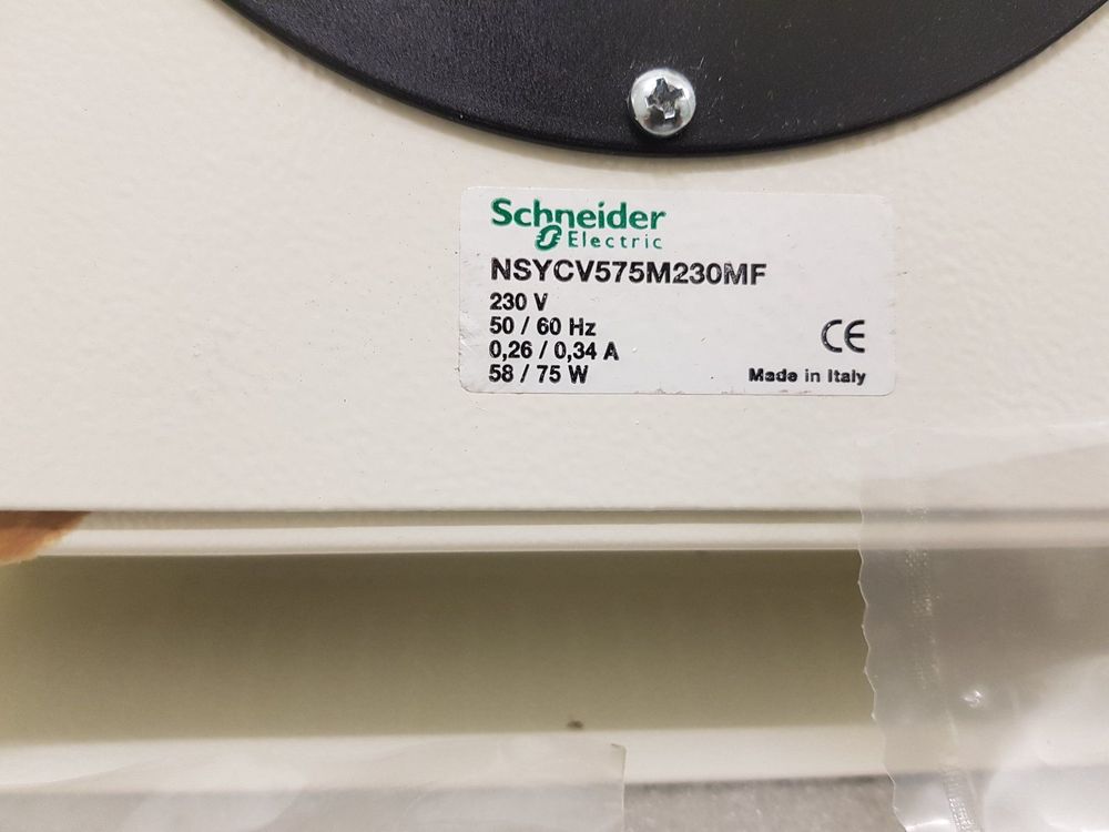 Dachlüfter Lüfter Schneider Electric 575 m3/h 230V | Kaufen auf Ricardo