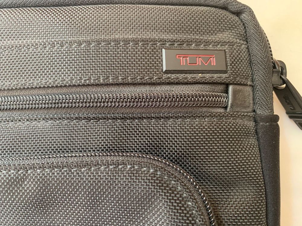 TUMI - Laptop bag - Neu - 39 x 28 cm | Kaufen auf Ricardo