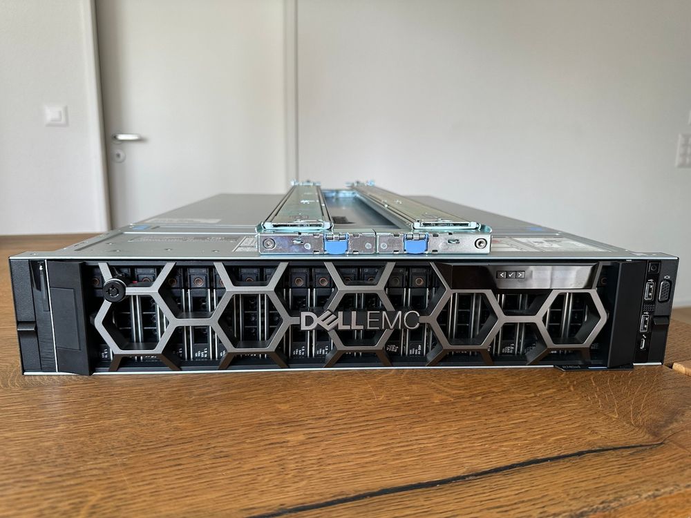 Dell PowerEdge R740xd (Gebraucht) in Zürich für CHF 1050 – nur Abholung ...