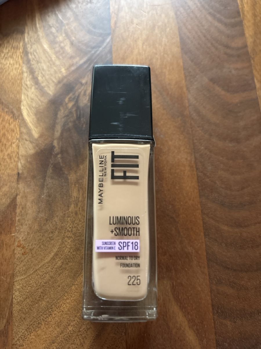 Maybelline Fit me! Foundation 225 - Medium Buff SPF18 (Neu (gemäss ...