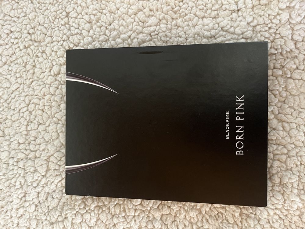 BLACKPINK Born Pink Album (Gebraucht) in Nidau für CHF 20 – mit ...
