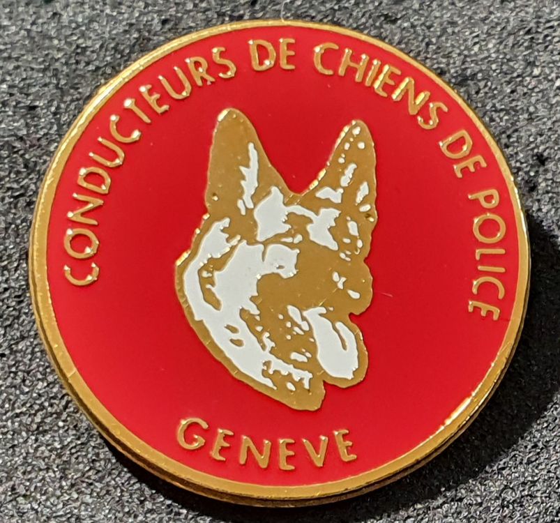 W736 Pin Hund Polizei Conducteurs de Chiens de Police Genéve (Gebraucht) in Reinach BL für CHF 2 ...