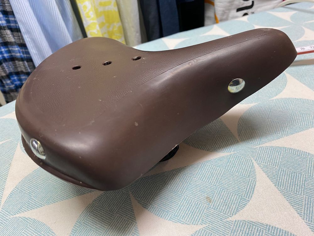 Kindervelo, Sattel, Vintage (Neu (gemäss Beschreibung)) in Birmenstorf AG für CHF 18 – mit ...