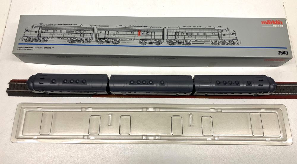 märklin 3649 Digital: 3teilige F7 Diesel ELECTRO-MOTIVE | Kaufen auf ...