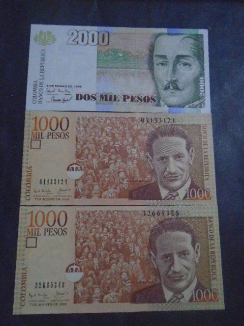 COLOMBIA, P 445c 450a, 2000 1000 Pesos; 1998 2001,UNC kfr (Neu (gemäss Beschreibung)) in ...