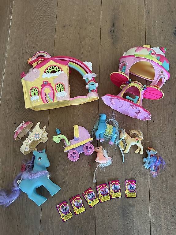 Lot Petit Poney / Little Pony (D'occasion) à Vuadens pour CHF 12 – avec ...