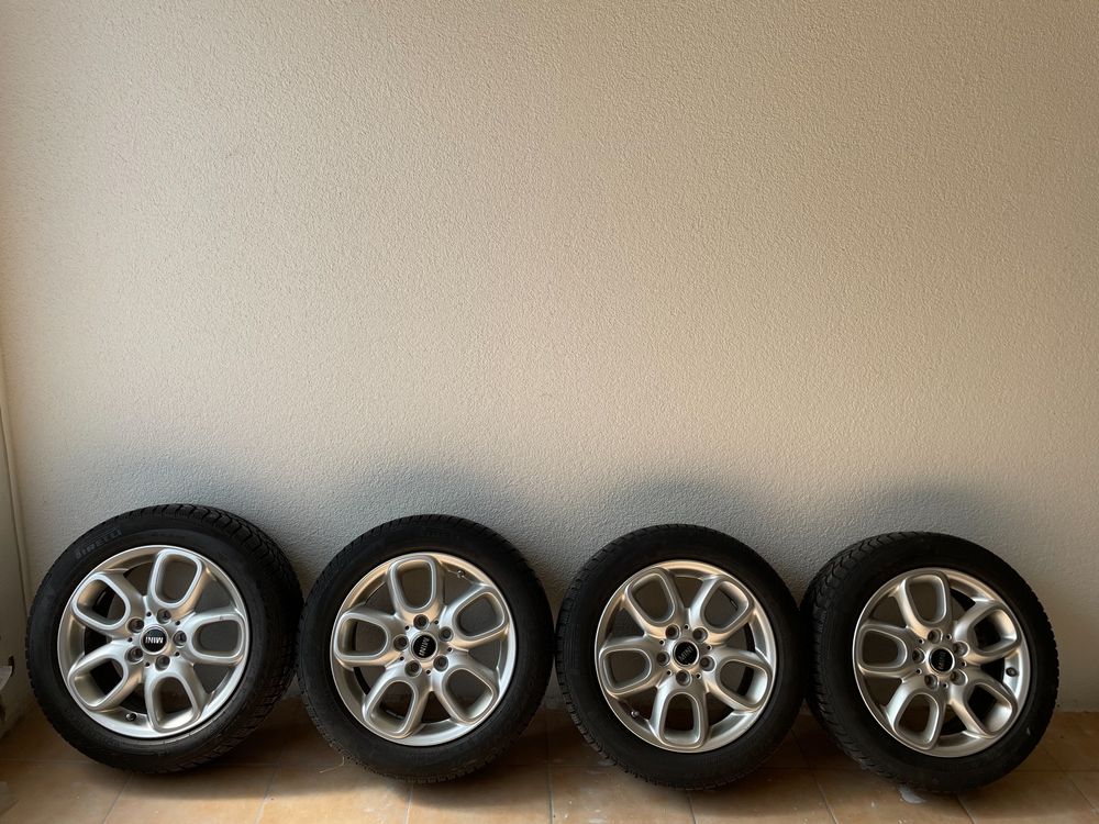 Mini F55 F56 F57 Loop Spoke 494 Kompletträder Winter (Gebraucht) in ...