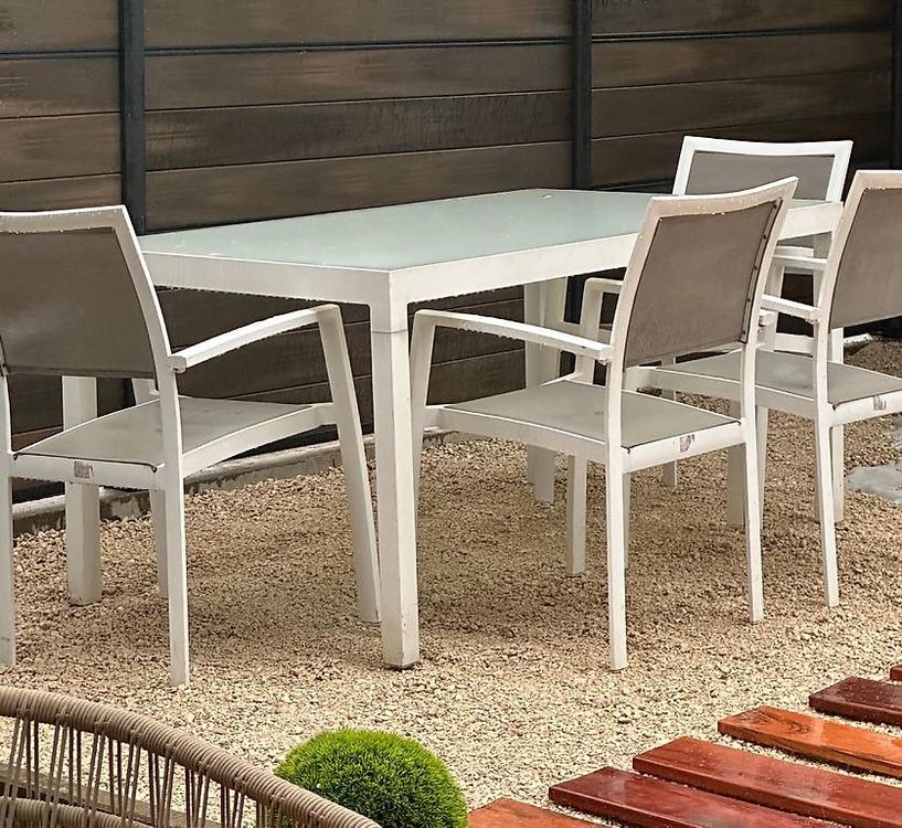 Table de jardin sans chaises (D'occasion) à Veyrier pour CHF 80 ...