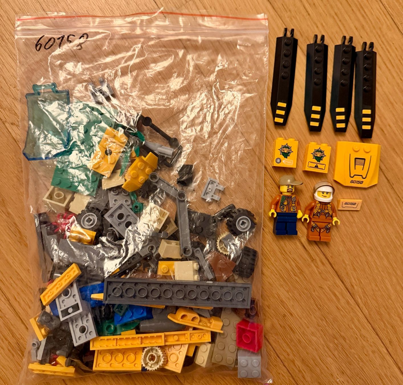 Lego City 60158 - Jungle Cargo Helicopter (Gebraucht) in Glattpark ...